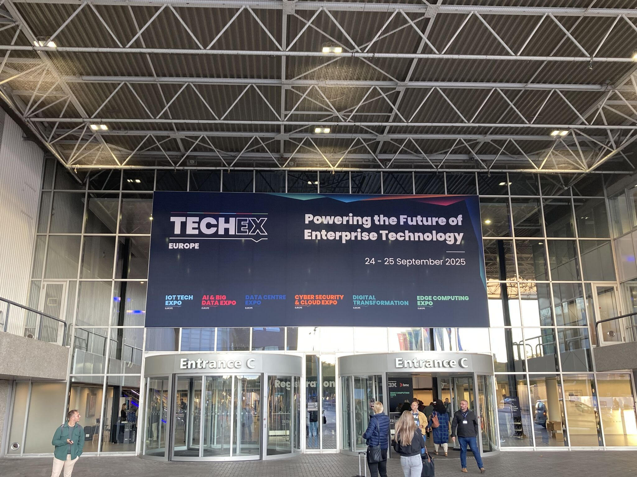 UBITECH Showcases P2CODE at IoT Tech Expo 2025 in Amsterdam – UBITECH